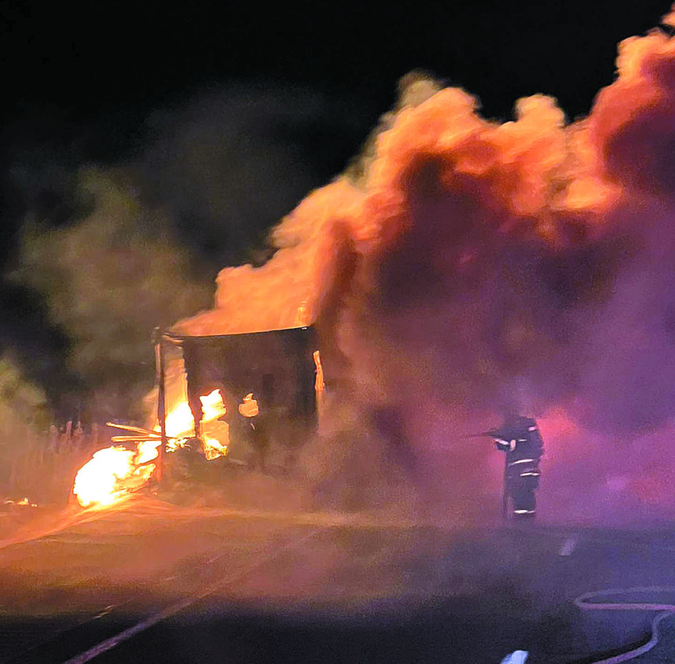 4 Fire Departments Battle Interstate Semi Fire | The Crothersville Times